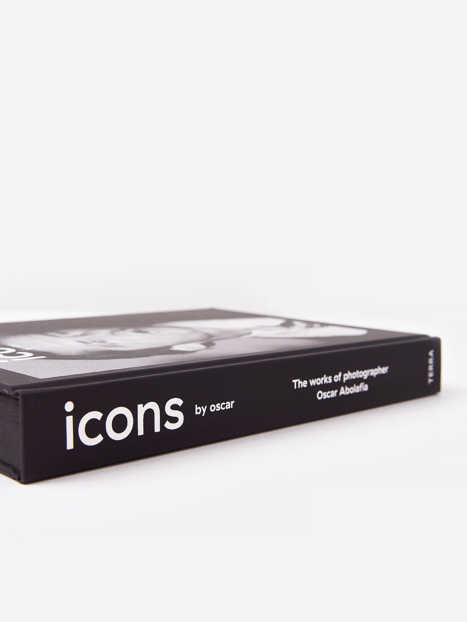 National Book Network Icons by Oscar - The Works of Photographer Oscar – CHROME