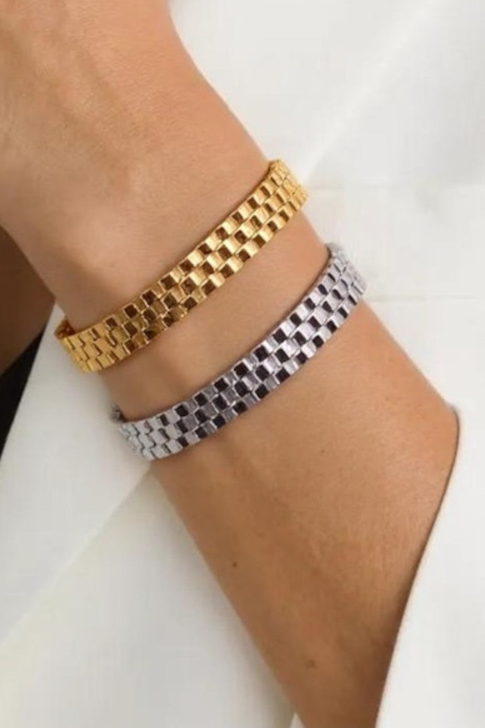 Farrah B Pave The Way Cuff - Gold – CHROME