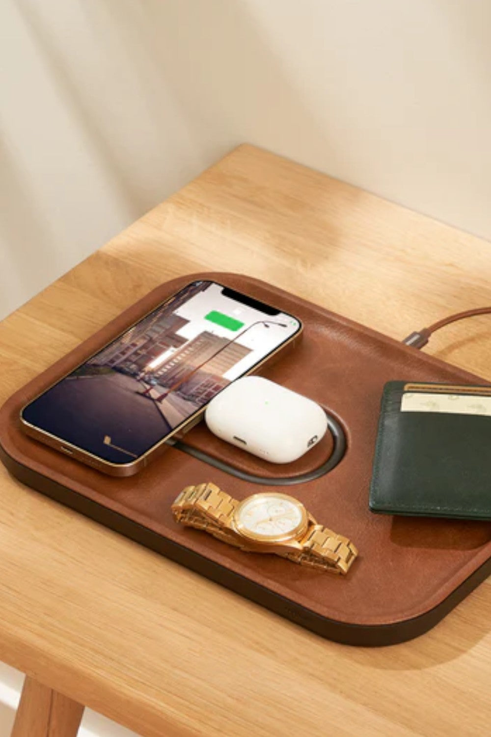 Courant Mag:3 Dual-Device Charging Tray in Leather – CHROME