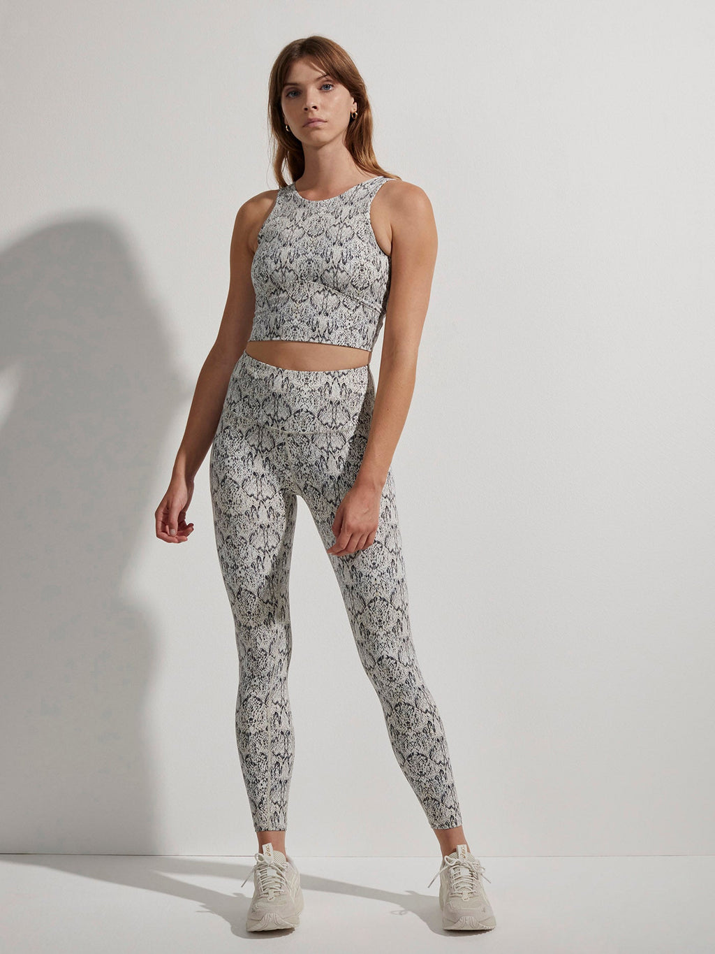 Varley Let's Move Valerie Bra in Mirrored Snake – CHROME
